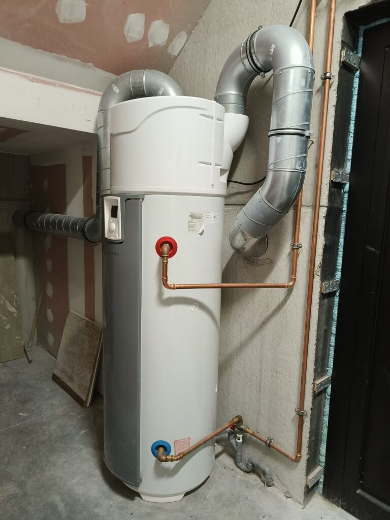 Installatie boiler bij Boxing Team Houtland - Laleman | elektro ...